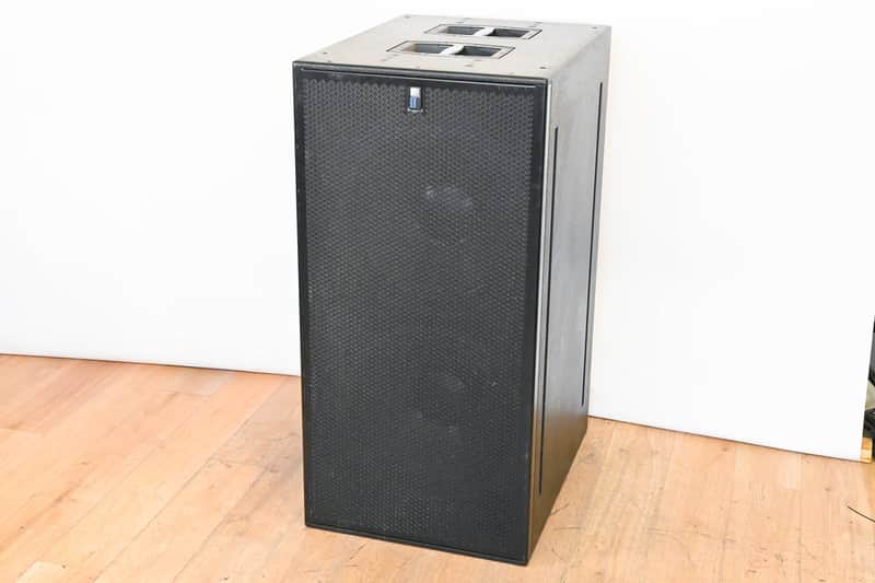 Meyer Sound 700-HP UltraHigh-Power Dual 18" Powered Subwoofer | Reverb