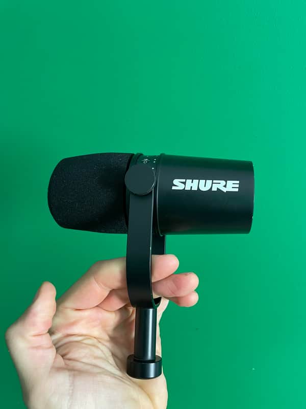Shure MV7 Dynamic USB Podcast Microphone 2020 - Present - | Reverb