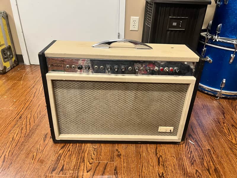 Airline Valco 62-9026a Professional 2x10 Guitar Amplifier | Reverb