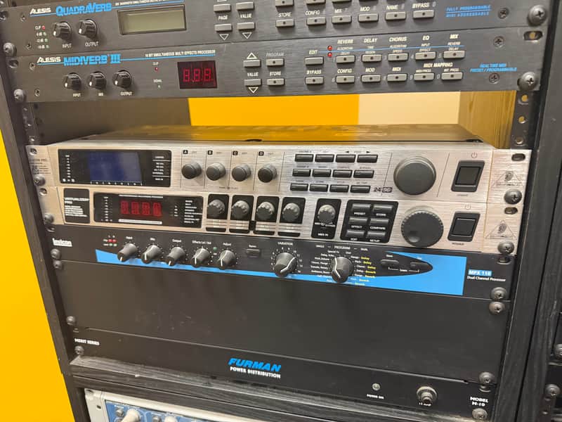 Behringer DSP1000P Virtualizer Pro Signal processor | Reverb