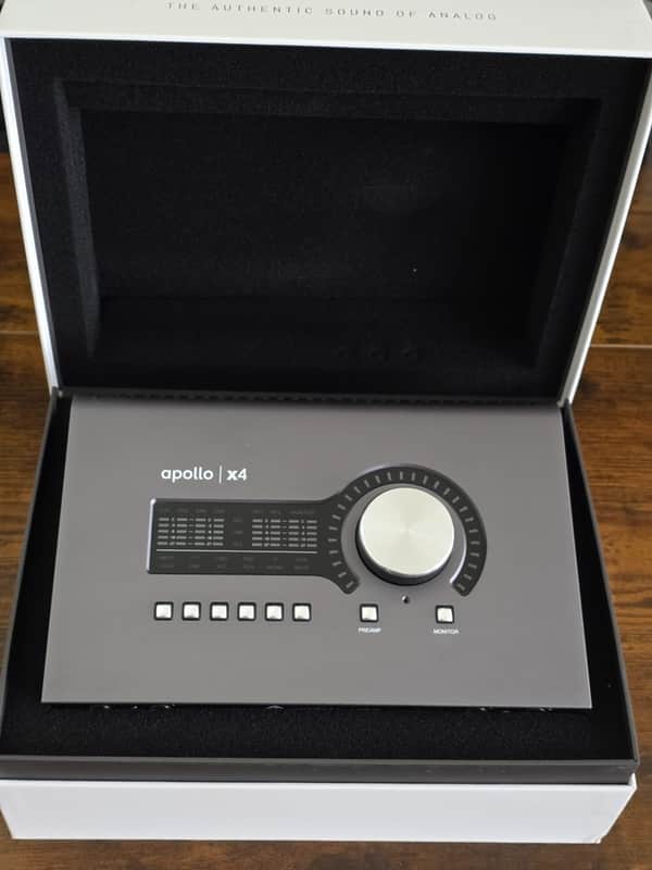 Universal Audio Apollo x4 Thunderbolt 3 Desktop Audio | Reverb