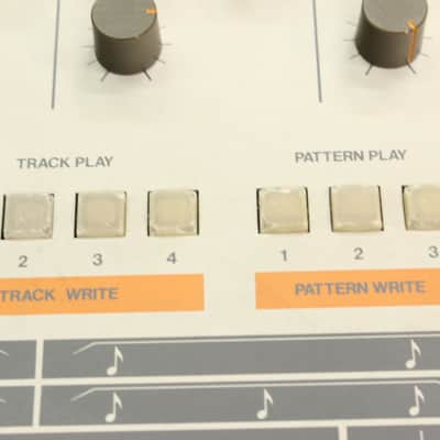 ROLAND TR-909 Rhythm Composer [370778] (06/08) | Reverb