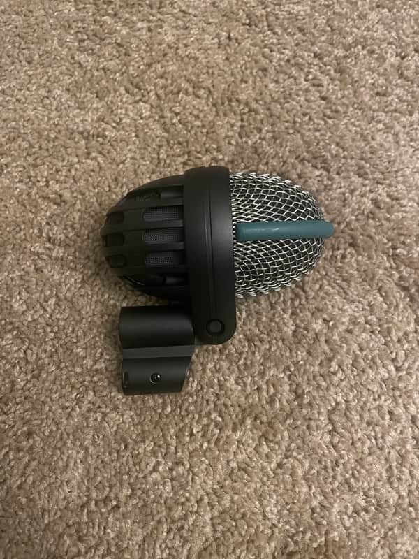 AKG D112 MKII Cardioid Dynamic Kick Drum Microphone | Reverb