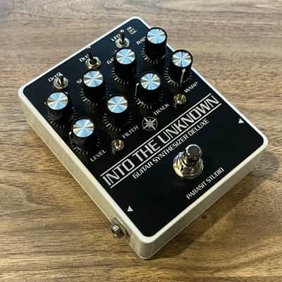 Parasit Studio Into The Unknown phase locked loop based | Reverb