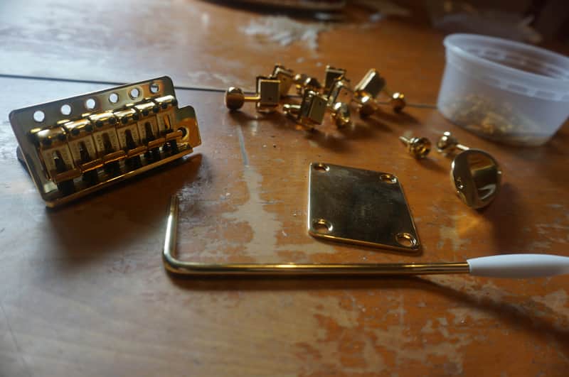 Fender Stratocaster Gold Hardware Set - For MiM | Reverb Canada