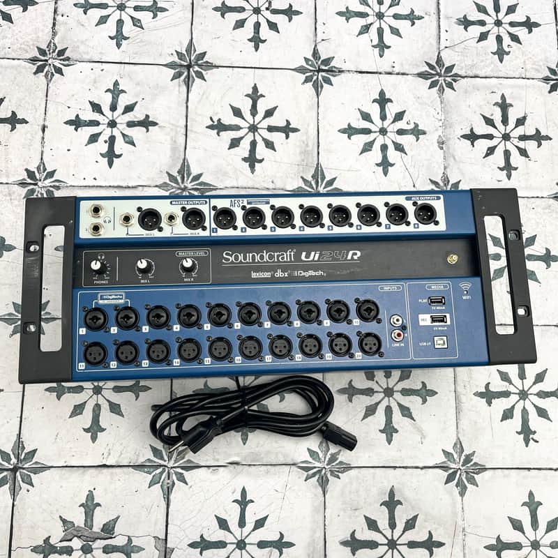 Soundcraft Ui24R 24-Channel Digital Mixer/USB Recorder with | Reverb