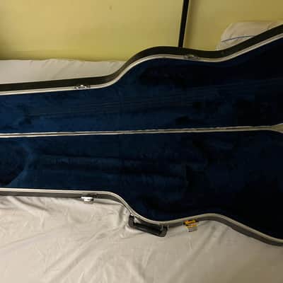 Fender Deluxe molded bass hardshell case - Black | Reverb