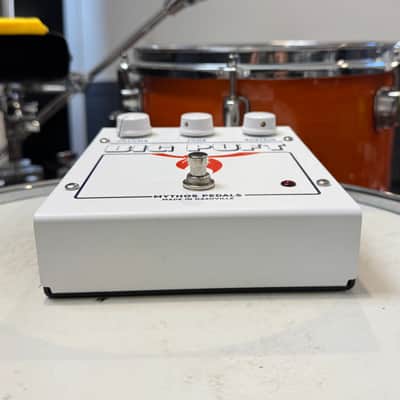 Mythos Pedals Big Puft Fuzz 2024 | Reverb