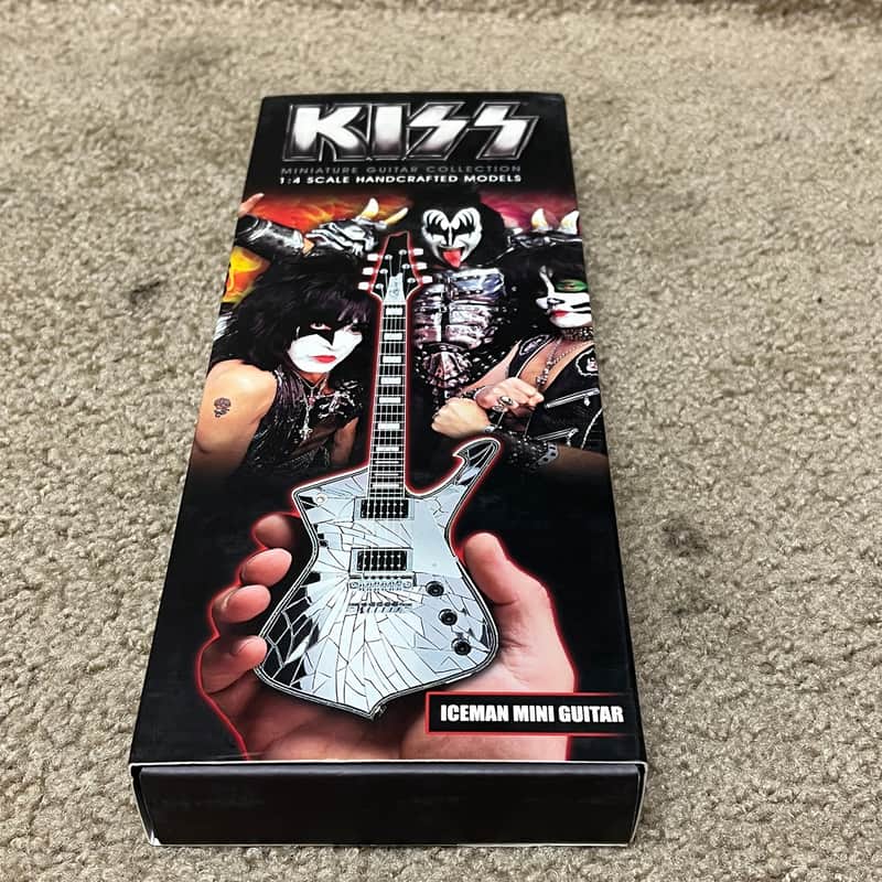 Axe Heaven Kiss Paul Stanley Cracked Mirror Iceman Mini | Reverb