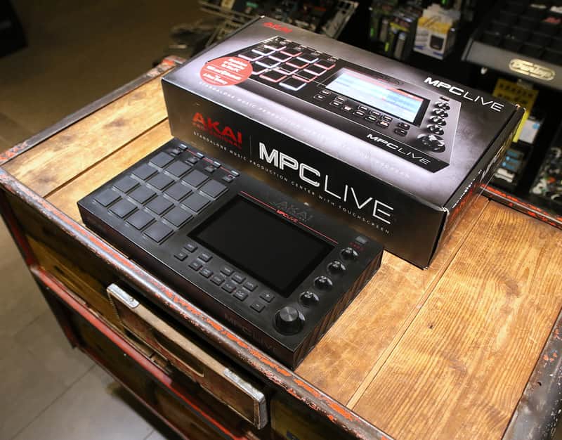 Akai MPC Live Standalone Sampler / Sequencer 2017 - 2020 - | Reverb