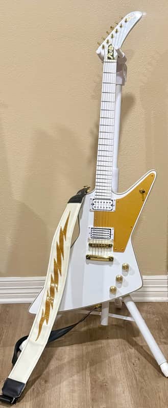 Chibson Explorer Style 2025 - Alpine White/Gold | Reverb