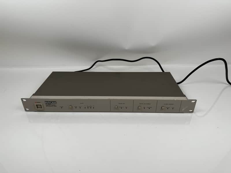Tascam IF-AE8 Digital Audio Interface Unit Convert AES/EBU | Reverb