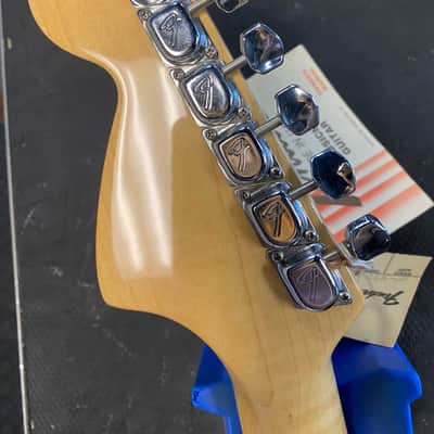 Pre-owned Fender Musicmaster 1977 -1978 Black Short Scale | Reverb