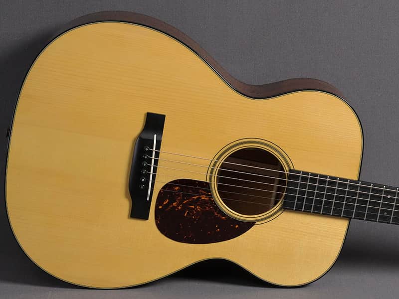 Martin OM-18 Flamed Mahogany/Adirondack Custom Shop 2023 - | Reverb