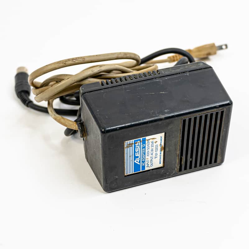 Alesis Q61 9v AC 4-pin Power Adapter for Quadraverb, Vox Tone | Reverb