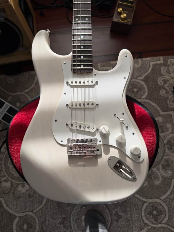 Lentz Reserve S-Style — Reserve Mary Kaye (2025, Mint) | Reverb Canada