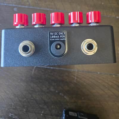 SNK VHD Preamp & Distortion (Cult FX Exclusive) | Reverb