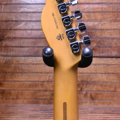 Used Fender American Professional II Telecaster®, Maple | Reverb