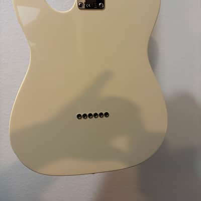 Fender Telecaster 2017 - White | Reverb