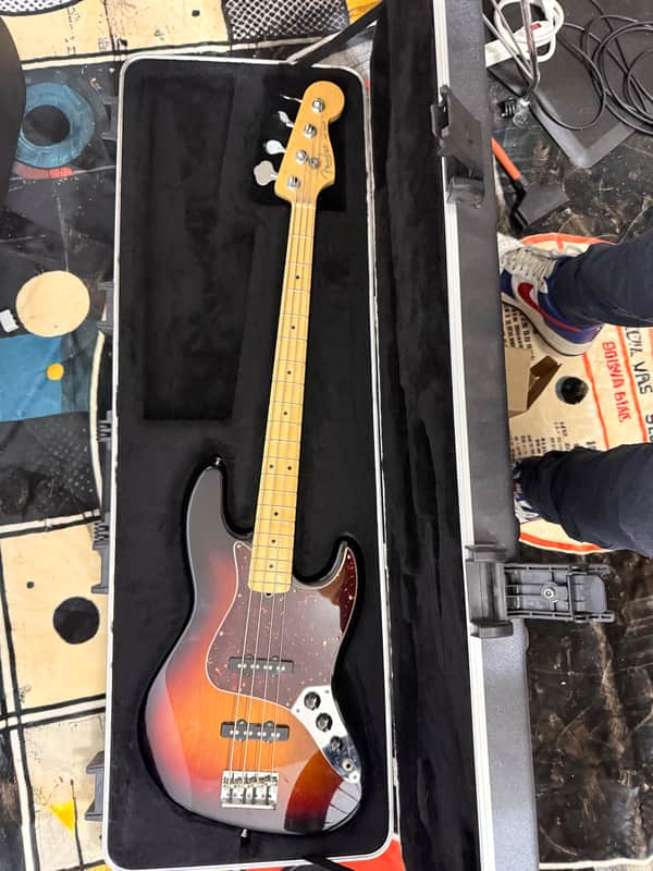 Fender American Standard Jazz Bass with Maple Fretboard 2008 | Reverb