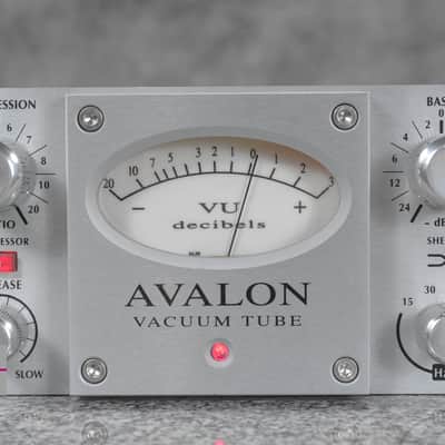 AVALON VT-737 SP Tube Microphone Preamplifier in Excellent | Reverb