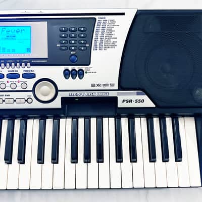 YAMAHA PSR-550 Synthesizer Arranger Workstation 61-Key | Reverb