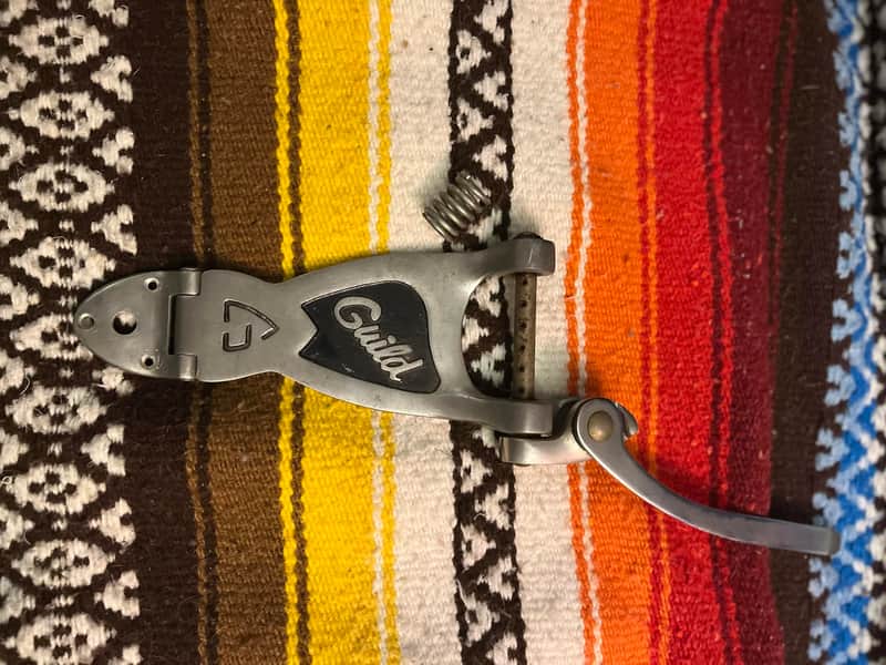 Guild Bigsby B6 vibrato tailpiece | Reverb