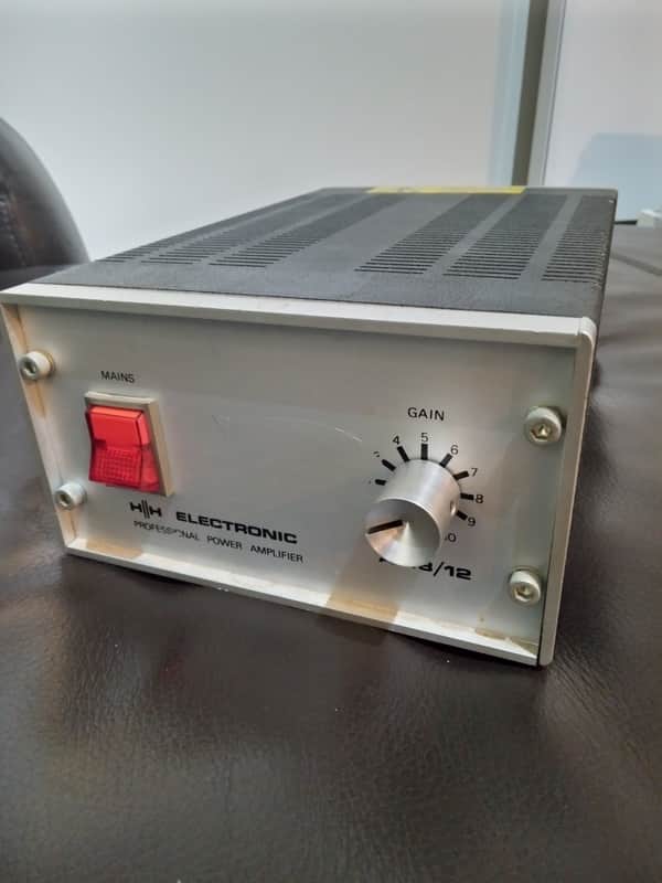 HH Electronics AM8-12 professional power amplifier designed | Reverb