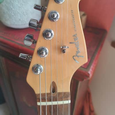Fender American Deluxe Stratocaster (SSS) 2002 - Two Tone | Reverb