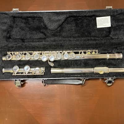 Giardinelli GFL-300 Silver-Plated Flute | Reverb