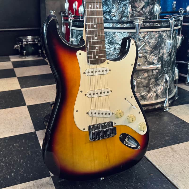 Starcaster by Fender Strat - Sunburst | Reverb