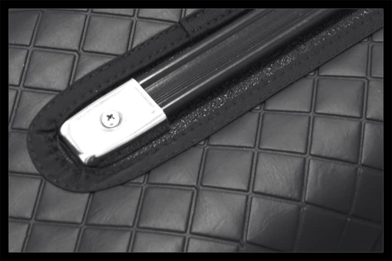 Double Embossed black Diamond Waterproof - Ashdown ABM | Reverb España