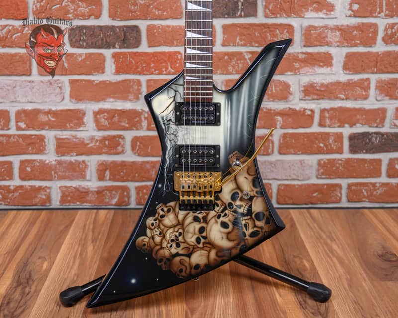 Jackson Pro Series KE3 Kelly Pile O' Skulls 2003 w/OHSC | Reverb