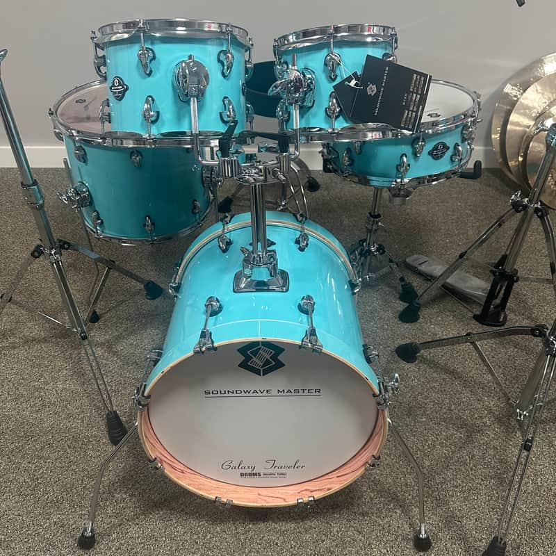 SOUNDWAVE MASTER GALAXY TRAVELER SHELL PACK IN BLUE | Reverb