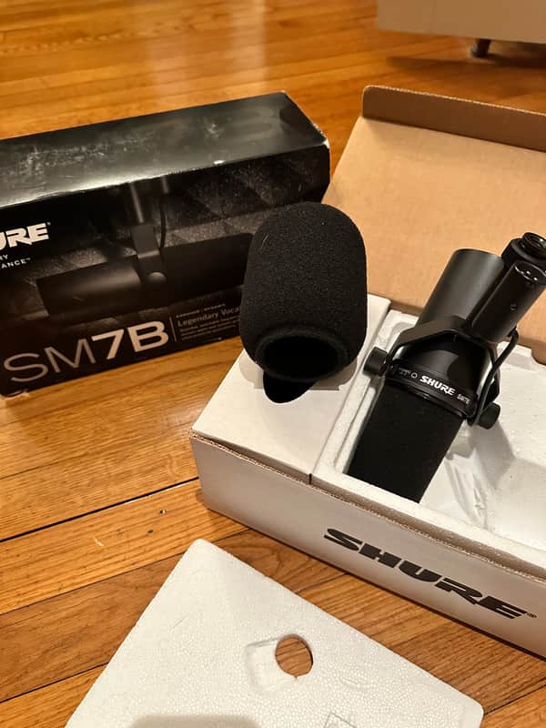 Shure SM7B Cardioid Dynamic Microphone 2001 - Present - Black | Reverb