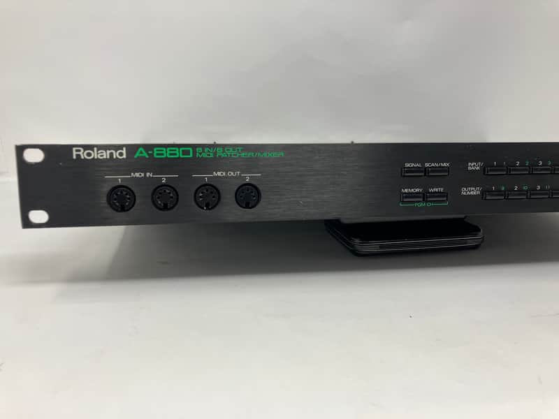 Roland A-880 8 In / 8 Out MIDI Patcher / Mixer Rackmount | Reverb