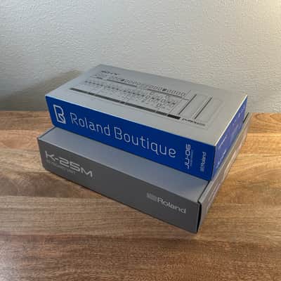 Roland JU-06 Boutique and K-25m Keyboard Unit - Mint | Reverb