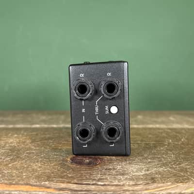 Walrus Audio Canvas Stereo Dual Line Isolator Direct Box 2022 | Reverb