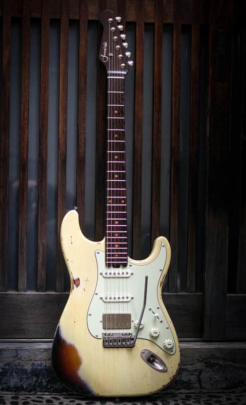 Sondelli Custom Guitars Super Classic 2025 - Relic White over | Reverb