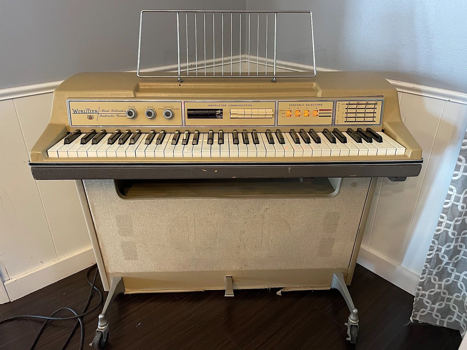 Wurlitzer 207VA 64-Key Electric Piano | Reverb