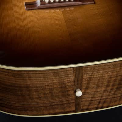 Bourgeois Slope D Standard Short Scale Sunburst Aged | Reverb France