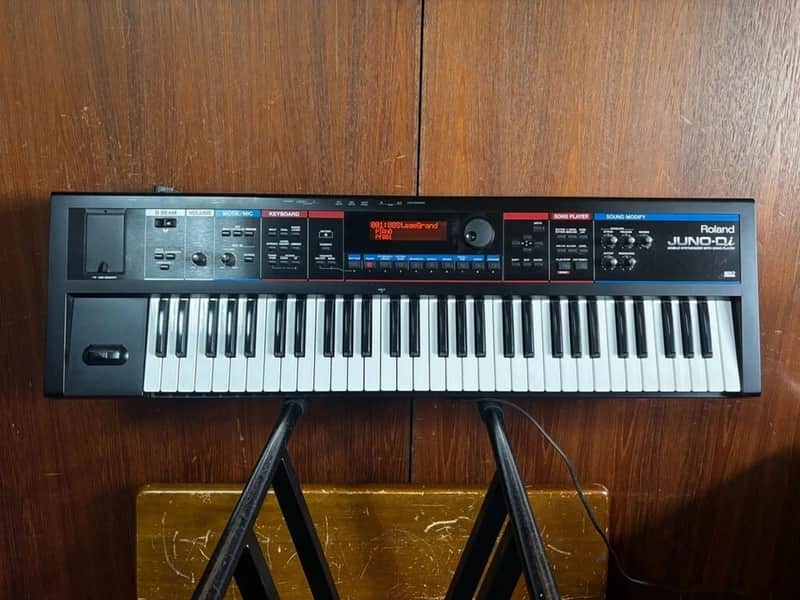 Roland Juno-Di Portable 61-key Mobile Synthesizer w/ bag | Reverb
