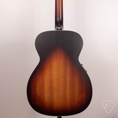 Maton Guitars Troubadour Traditional - 17137 | Reverb