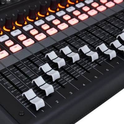 Yamaha MGX16V 20-Channel Digital Mixing Console - Black | Reverb