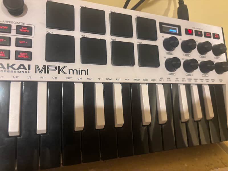 Akai MPK Mini MKIII 25-Key MIDI Controller 2020 - Present - | Reverb