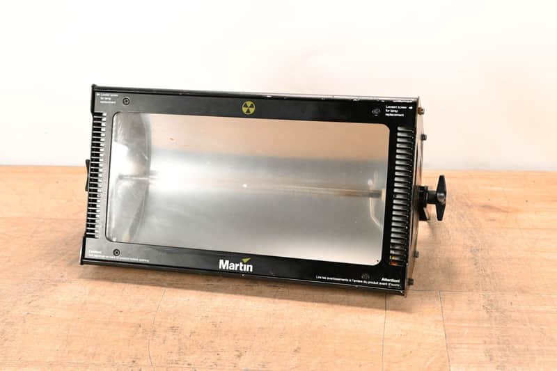 Martin Lighting Atomic 3000 DMX High-Power Xenon Strobe Light | Reverb