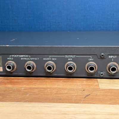 Maxon DM1000 Rack Mount Digital Delay 1980s Gray | Reverb