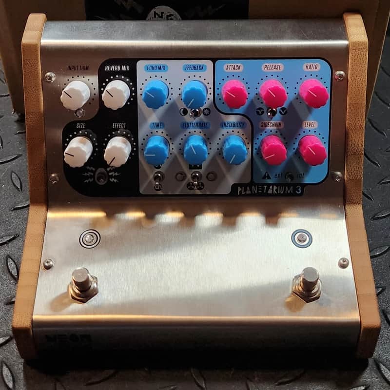 Neon Egg Planetarium 3 Multi-Effect Pedal V3 | Reverb Canada