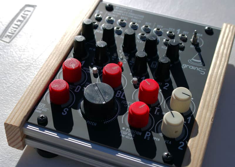 Blue Lantern Desktop Grains loaded with Parasites | Reverb Romania