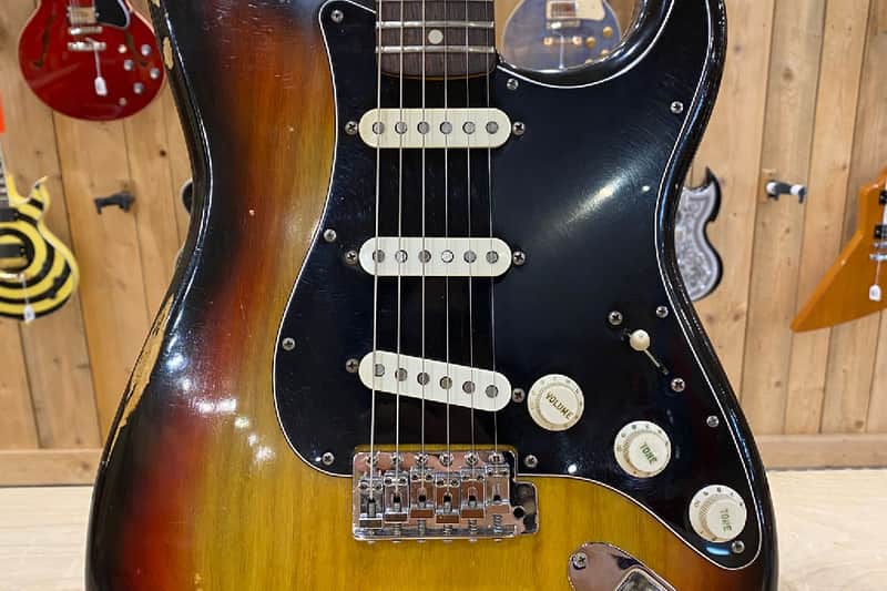 Fender Stratocaster 3-Color Sunburst 1975 Ex Demo | Reverb Australia